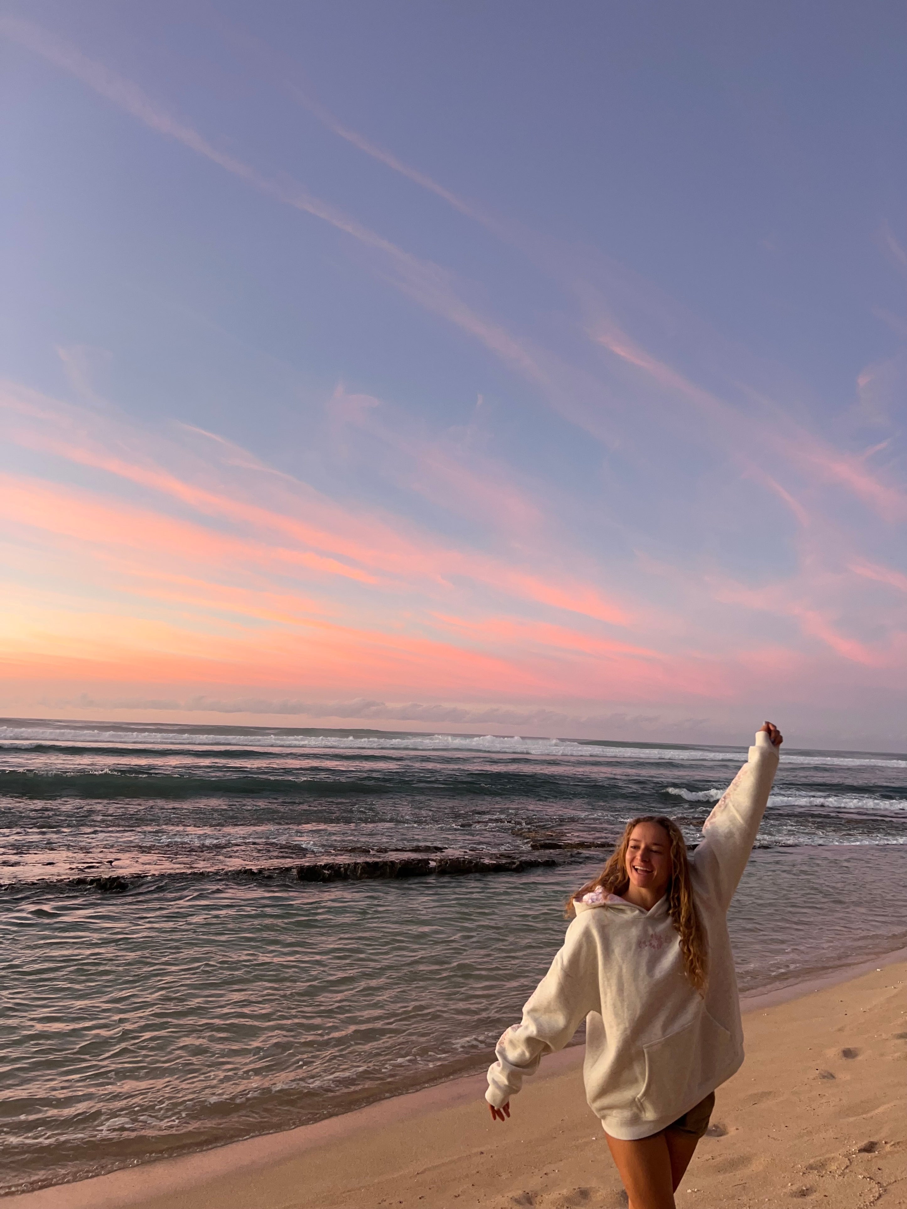 Hibiscus Hoodie in Heather Blush – Prisana Bay